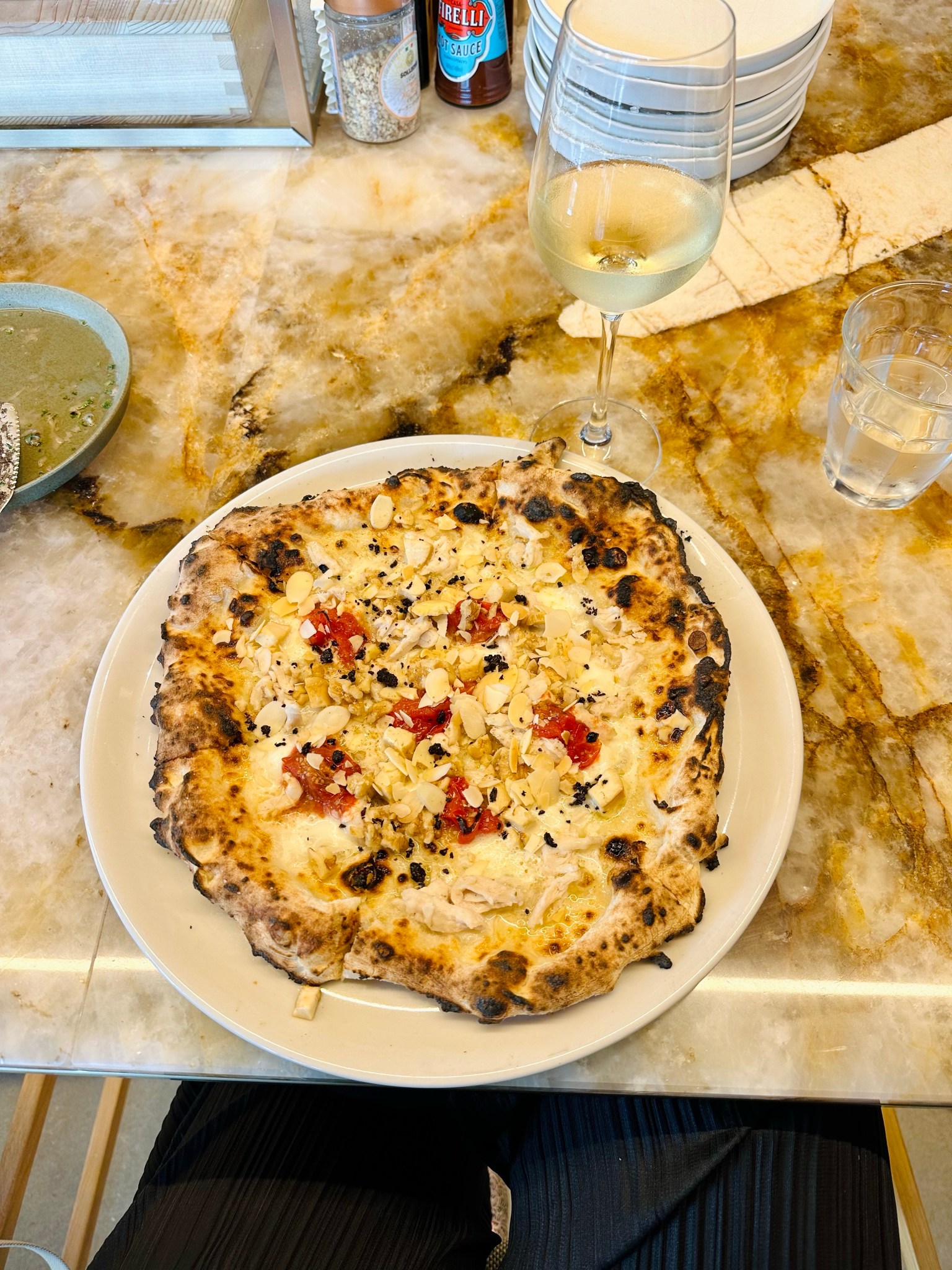 Pizza Marumo – Food Sake Tokyo